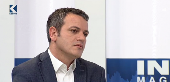 “Veseli po sillet si kryeministër, me mentalitet të nëntokës” - Klan Kosova