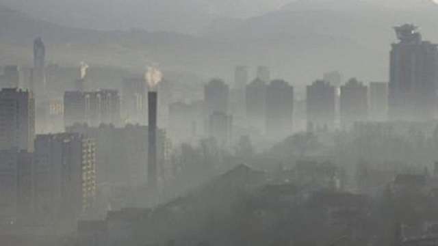 IKSHPK u bën thirrje qytetarëve që të qëndrojnë në shtëpi: Ajri sot s ...