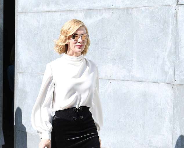 Aktorja e famshme shfaqet me shumë stil (FOTO) – Klan Kosova