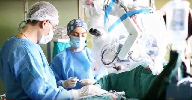Neurokirurgët e QKUK-së kryejnë tri operacione të komplikuara (VIDEO ...