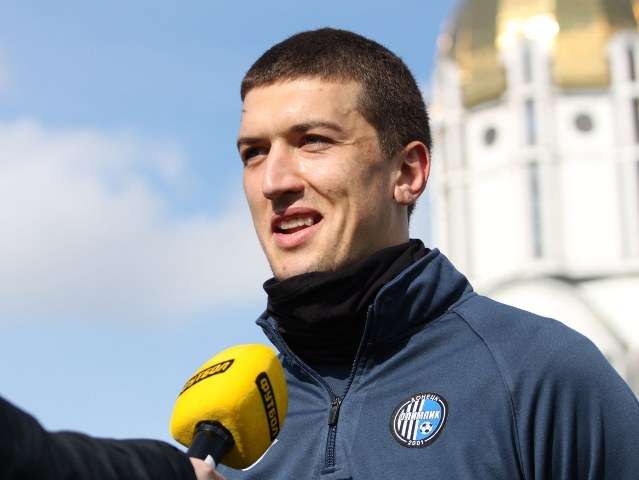 Në muajin e parë të tij në elitën e futbollit ukrainas, Betim Halimi ...