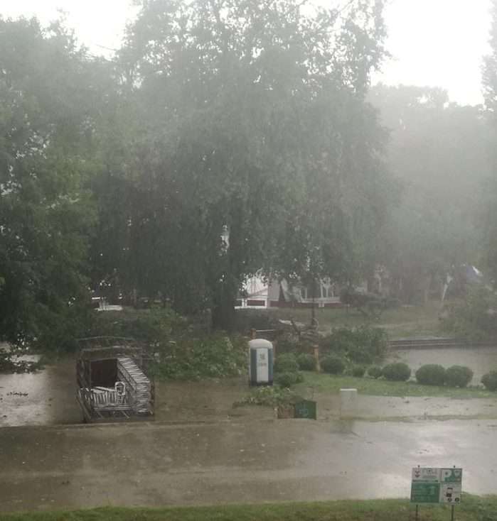 Pritet stuhi në Shkup, qendra për kriza me apel për qytetarët - Klan Kosova