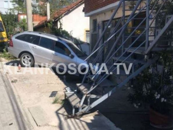 Aksident trafiku në Vranjevc, dy të lënduar (FOTO) - Klan Kosova