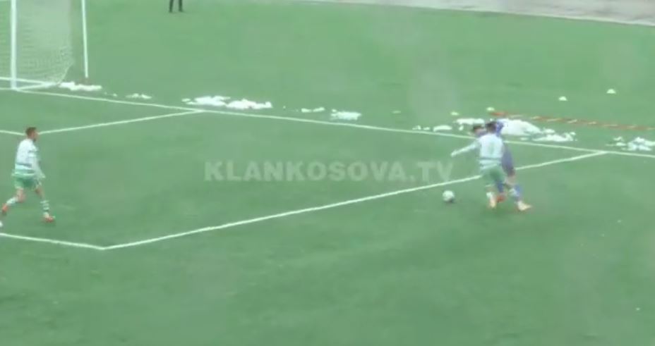 “Rriqnat” dhe “Hithat” vazhdojnë luftën për Superligë (VIDEO) - Klan Kosova