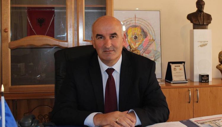 Kryetari i Vitisë padit zyrtarët e Vetëvendosjes, ua kërkon 100 mijë ...