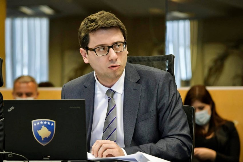 Murati i krahason masat e djeshme të qeverisë me ato të Gjermanisë ...