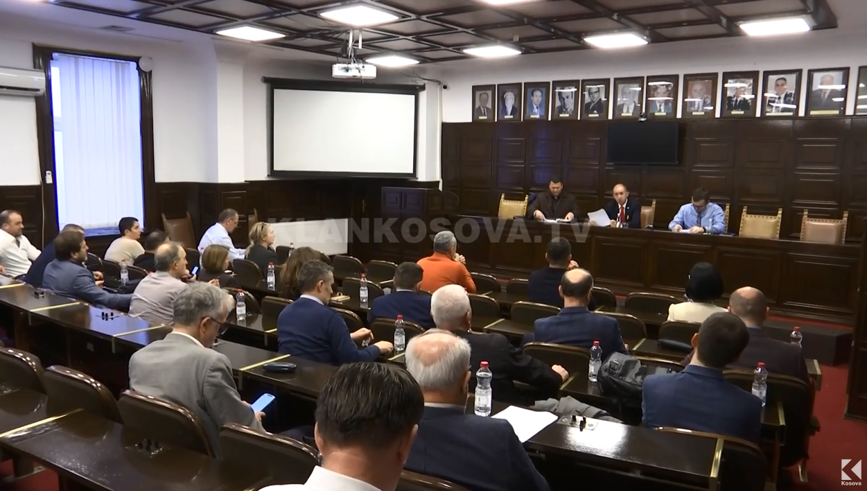 Rektori i UP-së, Qerim Qerimi propozon emrat e prorektorëve (VIDEO ...