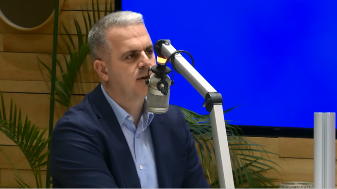 Azemi e vazhdon “betejën” LDK-VV: Po ju acarojnë faktet tona - keni ...