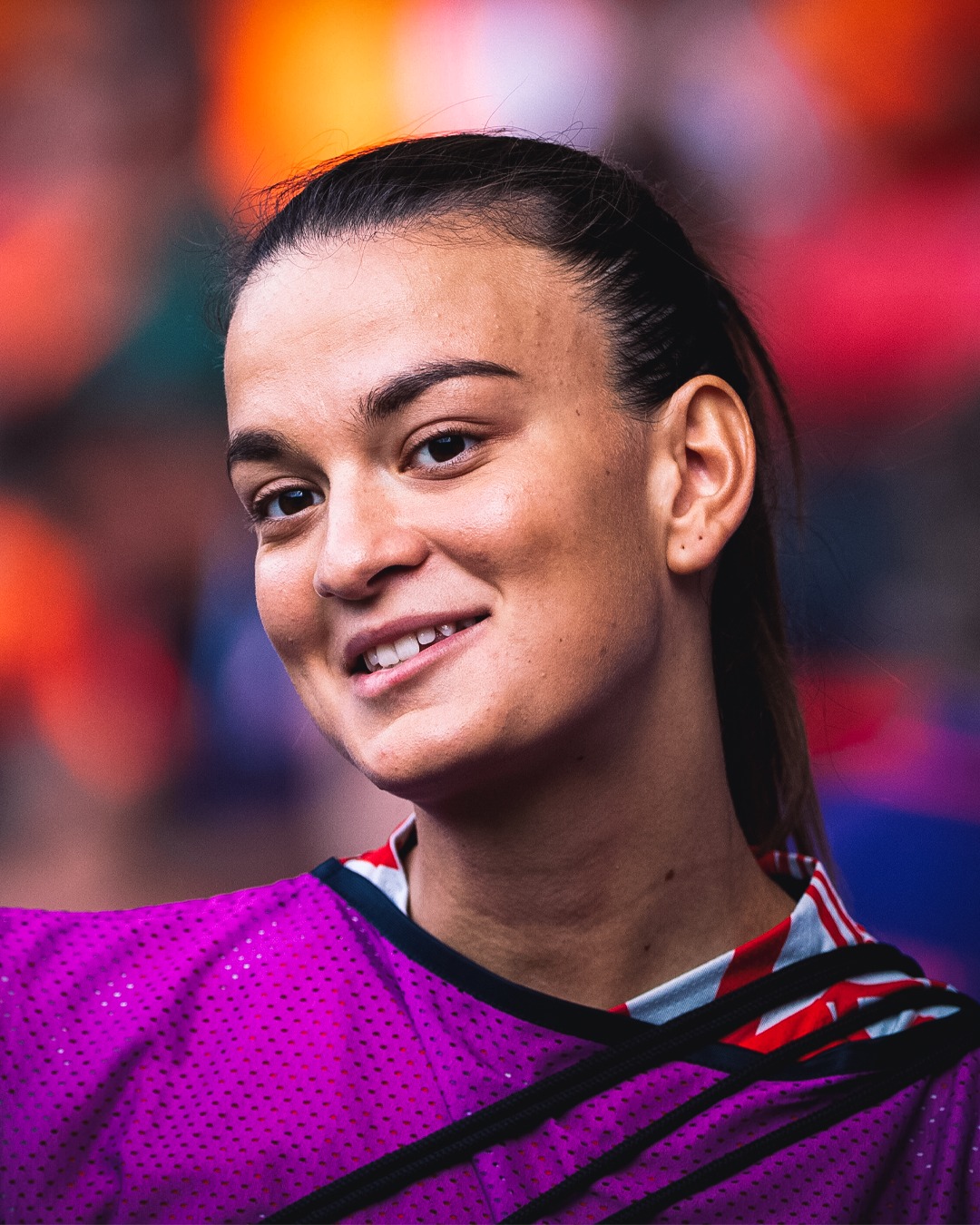 Riola Xhemaili transferohet te klubi i madh gjerman - Klan Kosova