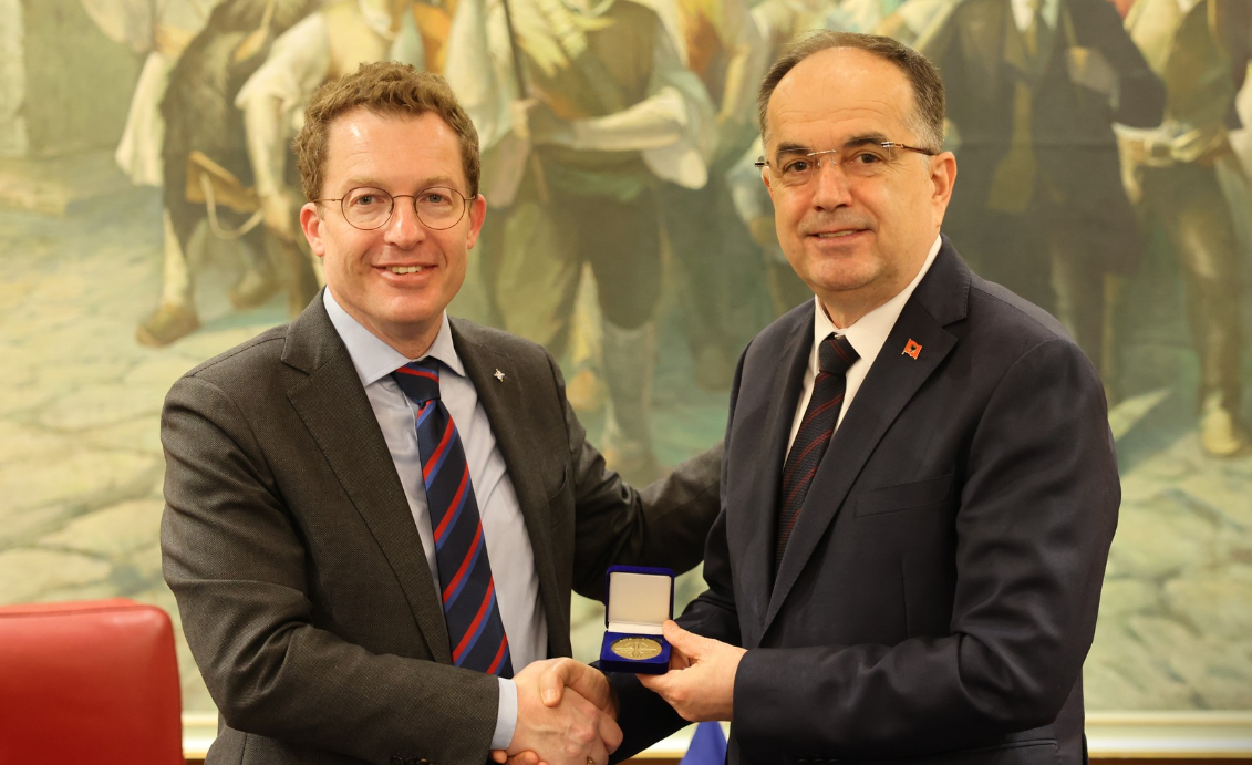 Begaj pret Cattler: Bashkëpunimi me NATO-n, thelbësor për parandalim të ...