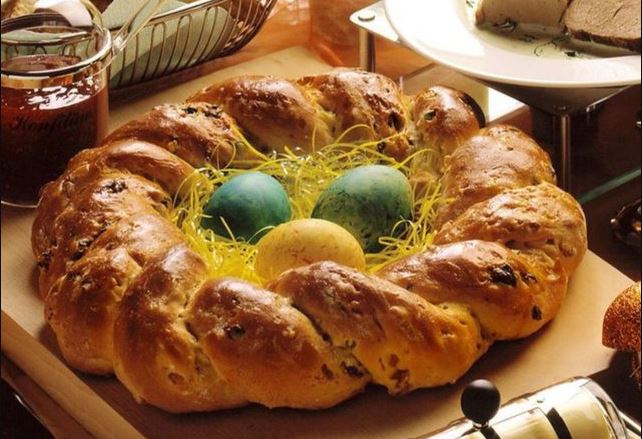 Si të përgatisni hap pas hapi bukën tradicionale të Pashkës? - Klan Kosova