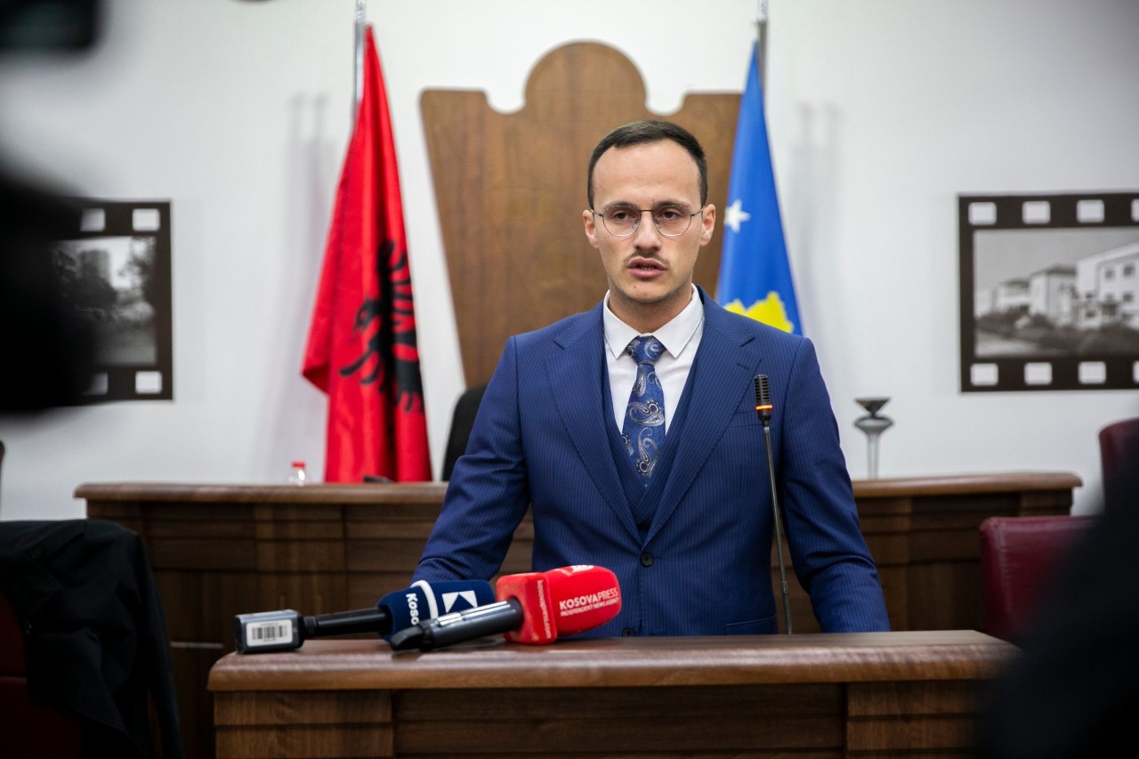 Alban Hyseni kryeson edhe në votat me kusht e ato me nevoja të veçanta ...