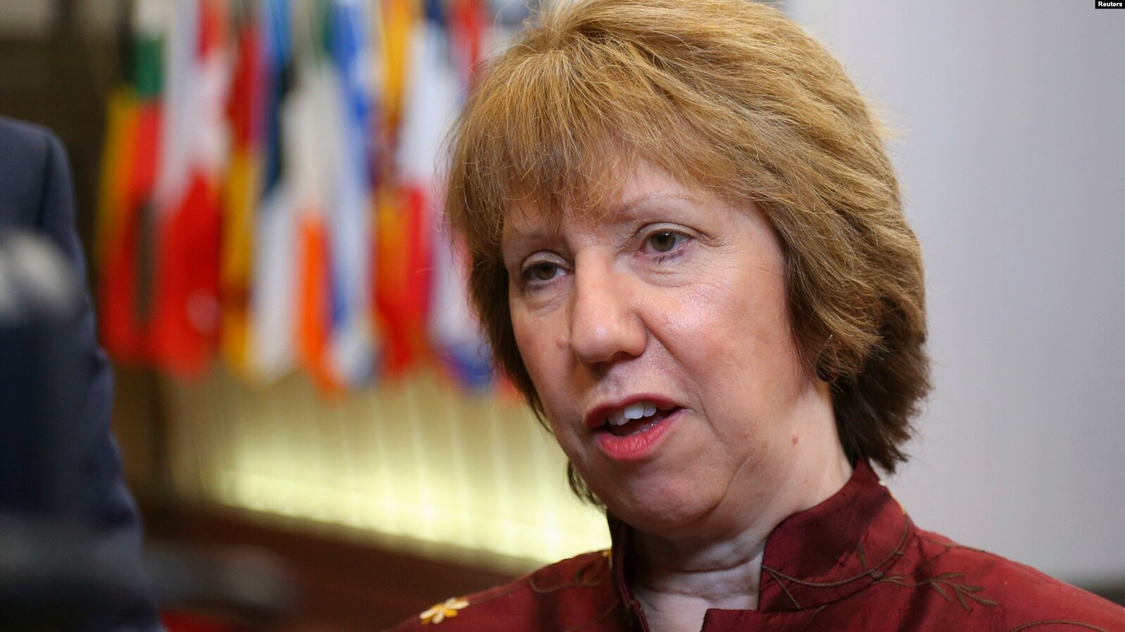 Catherine Ashton rrëfen për vështirësitë në dialog dhe ndikimin rus në ...