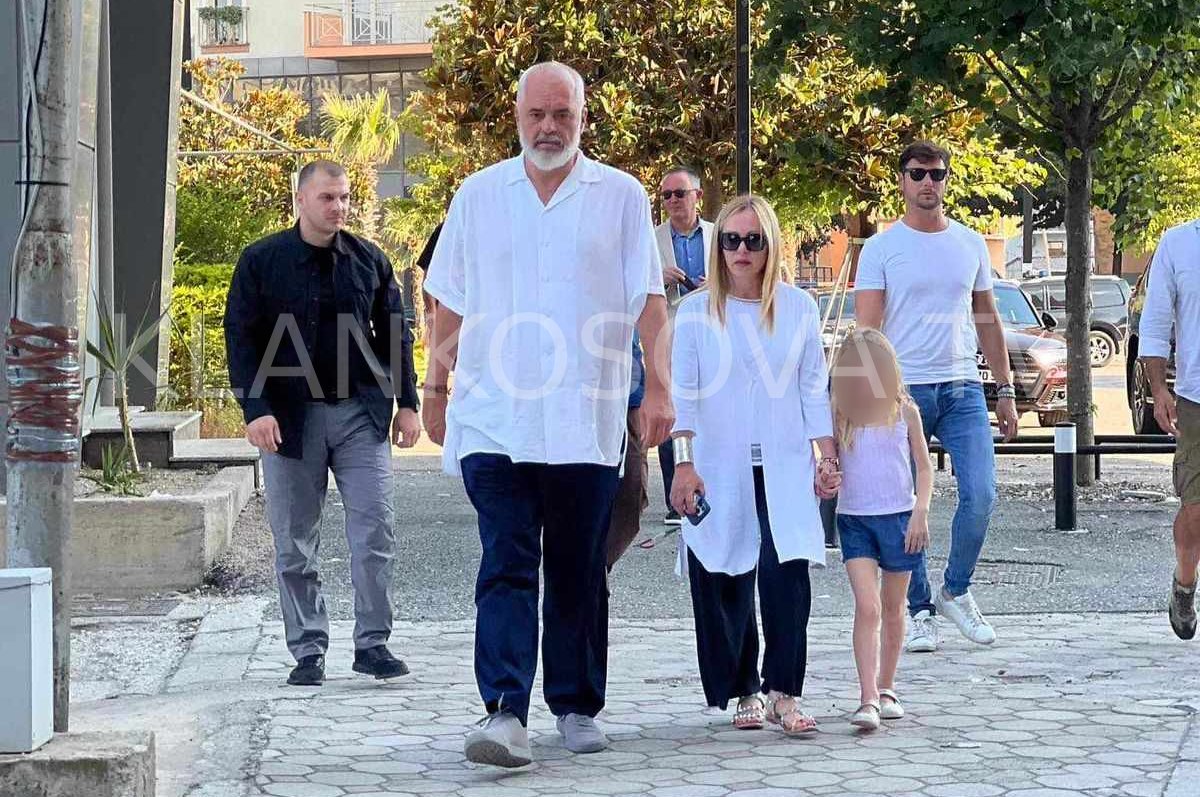 Pamje ekskluzive: Kryeministrja italiane nën shoqërinë e Edi Ramës në ...