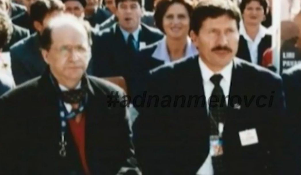 Rexhep Kelani tregon bisedën e Ibrahim Rugovës dhe Gani Gecit pas ...