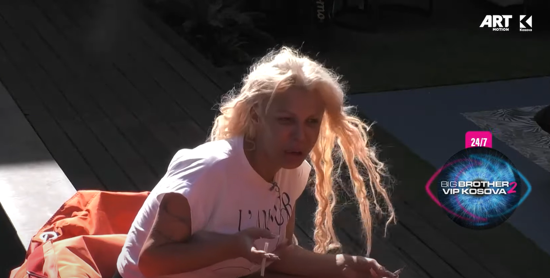 Edona tregon se me cila artiste i pëlqen asaj (VIDEO) - Klan Kosova