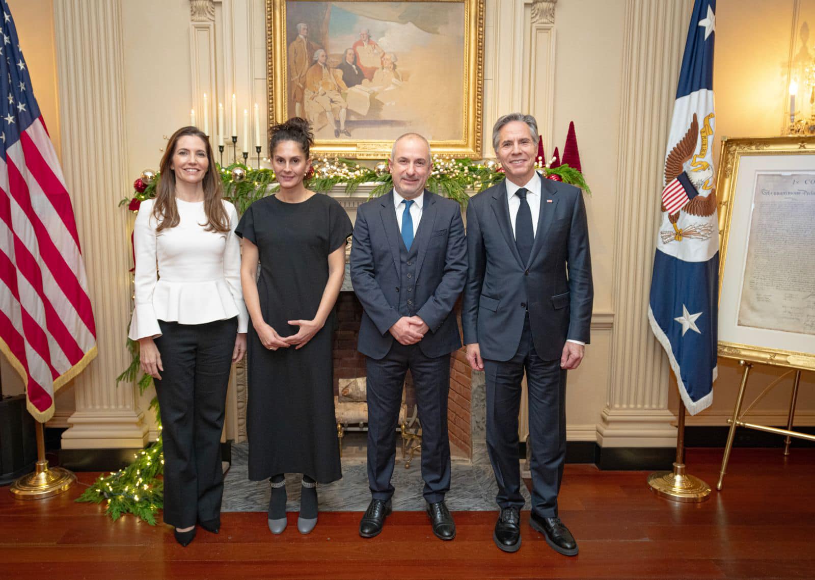 Ambasadori i Shqipërisë pritet nga sekretari amerikan Blinken - Klan Kosova