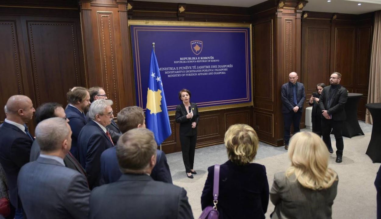 Gërvalla priti korin diplomatik të akredituar në Kosovë – Klan Kosova