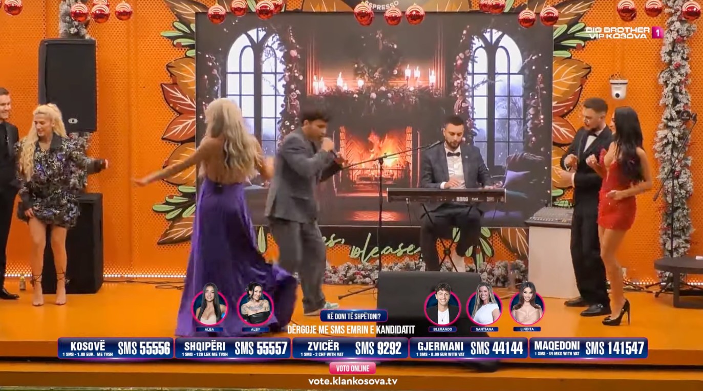 Blerando përformon disa prej këngëve hite të tij në Big Brother VIP ...