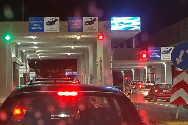 Ndalohet qarkullimi i mallrave në kufirin Bogorodicë-Evzoni - Klan Kosova