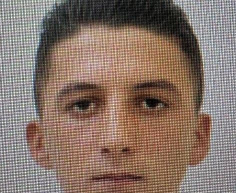 E vrau policin në Fier, dorëzohet Azgan Mërnica - Klan Kosova