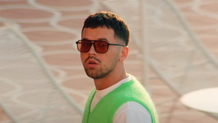 Yll Limani i pyet fansat se a janë gati për koncerte - Klan Kosova