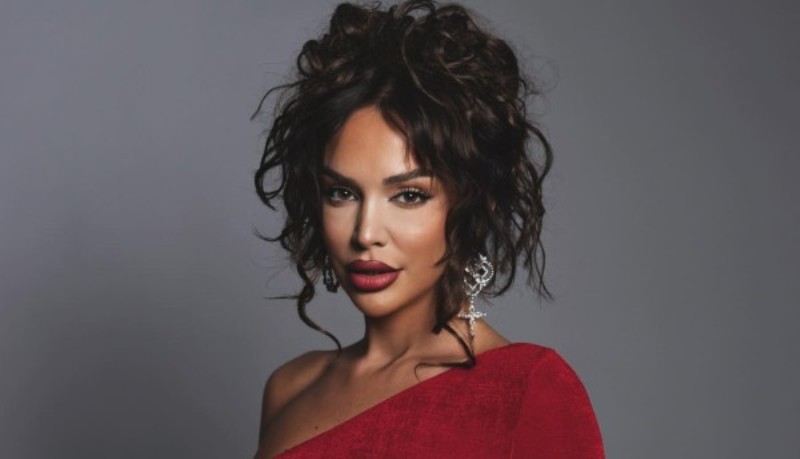 Ana Kabashi na prezanton me gjyshen e saj – Klan Kosova