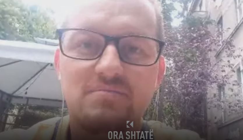 Shkrimtari Azem Deliu flet nga Beogradi, ku u linçua për Adem Jasharin ...