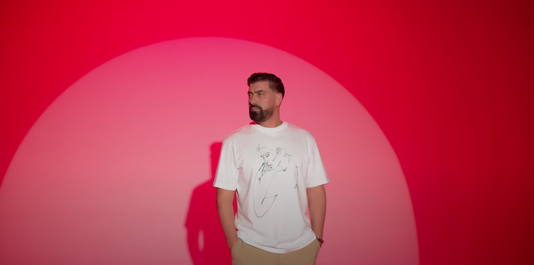 Meda publikon këngën “Sweet” – Klan Kosova