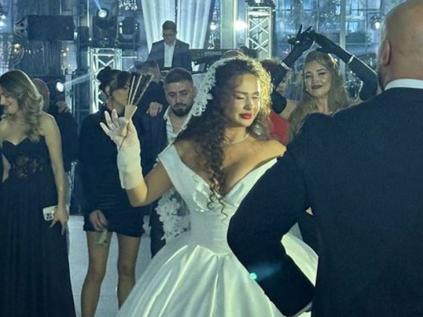 Martohet Shkenda Dubova - Klan Kosova