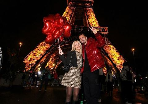 Mërgimi romantik ndaj gruas së tij: Të dua përgjithmonë – Klan Kosova