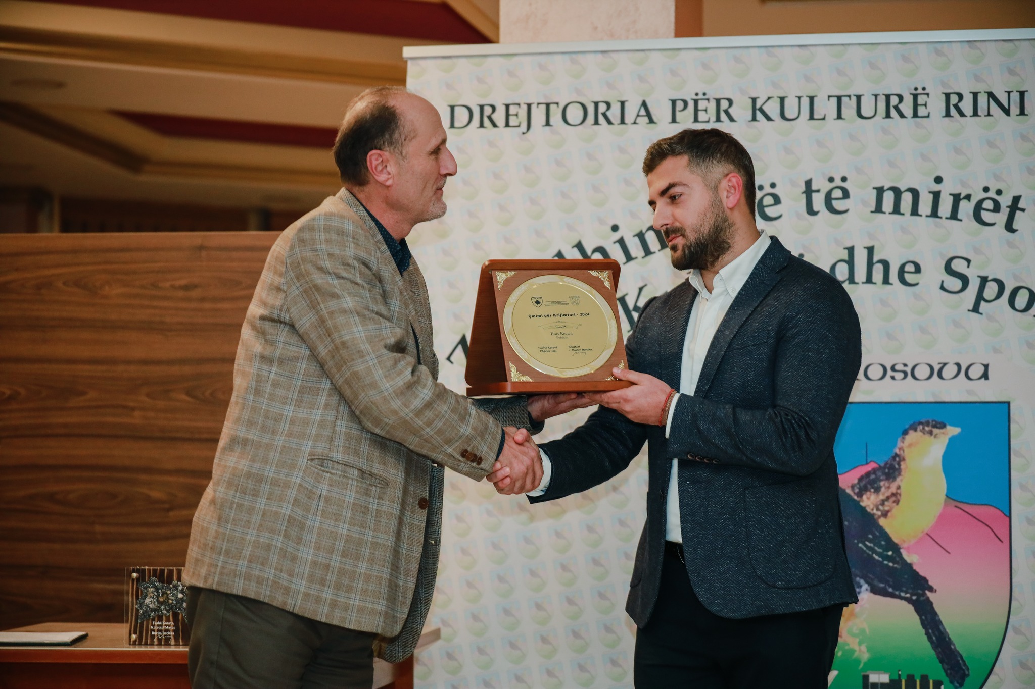 Gazetari dhe prezantuesi i Klan Kosovës shpallet “Krijues i vitit 2024 ...