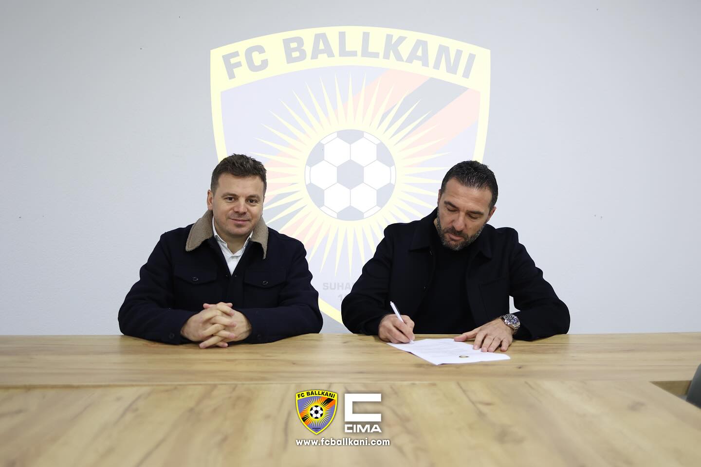 Ballkani bëhet me trajner të ri – Klan Kosova