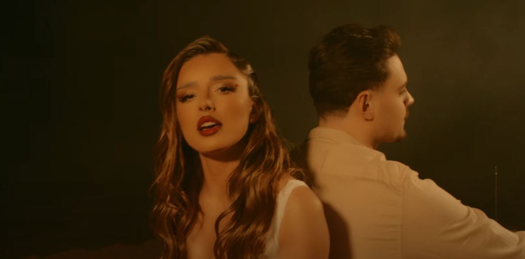 Donjeta Morina dhe Riki publikojnë duetin e tyre (VIDEO) - Klan Kosova