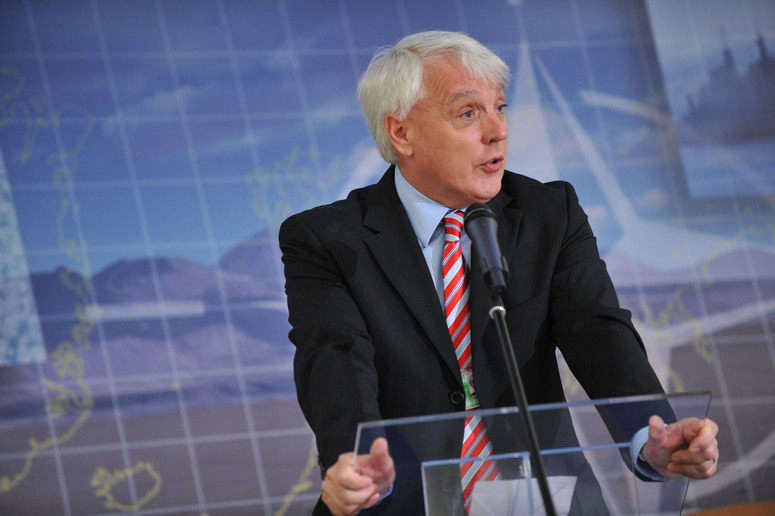 Ish-zëdhënësi i NATO-s: Bashkëpunimi ushtarak Kosovë-Shqipëri-Kroaci ...