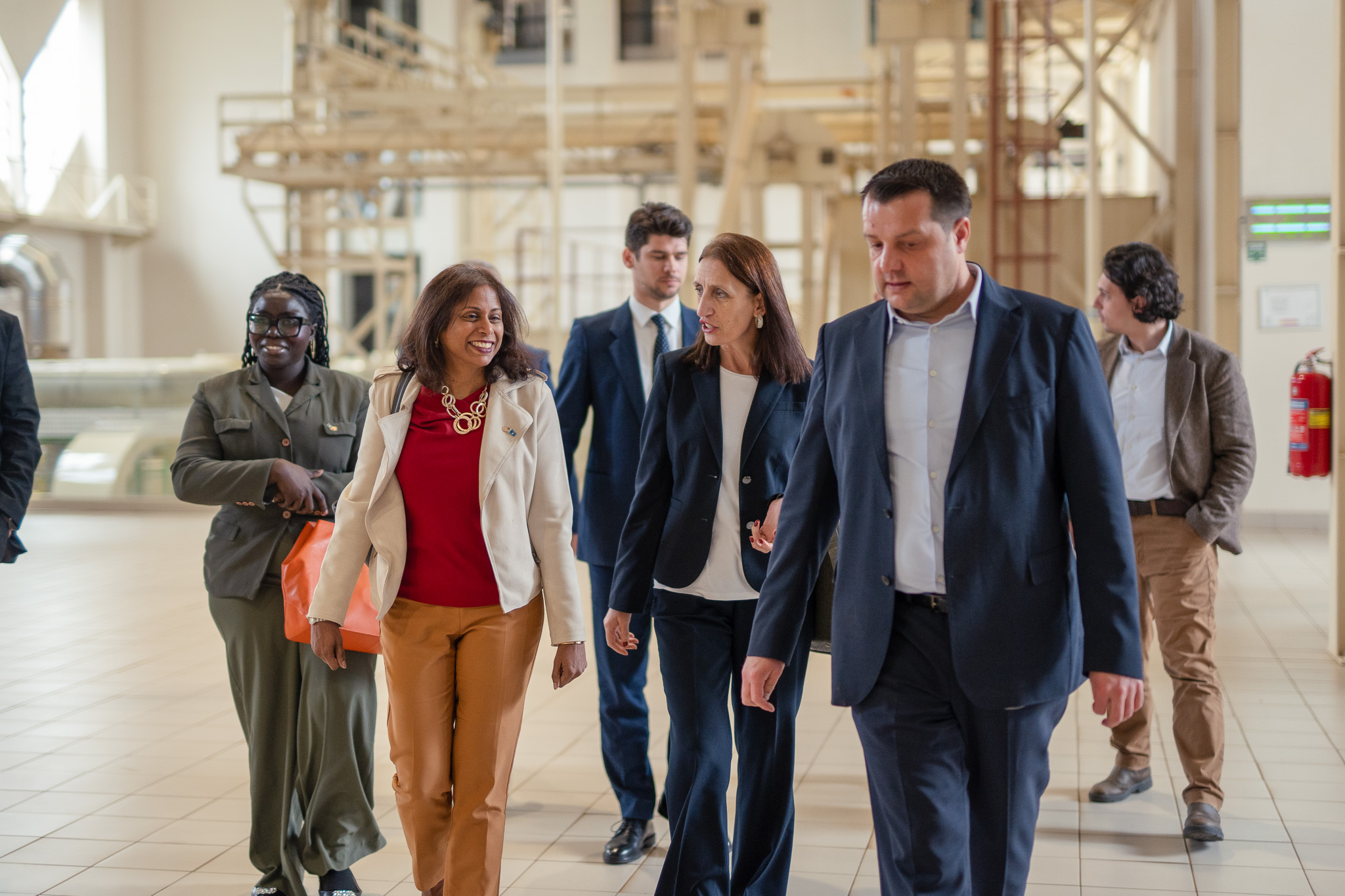 Ambasada amerikane i jep prioritet vizitës te “Devolli Corporation”, Prattipati e entuziazmuar ...