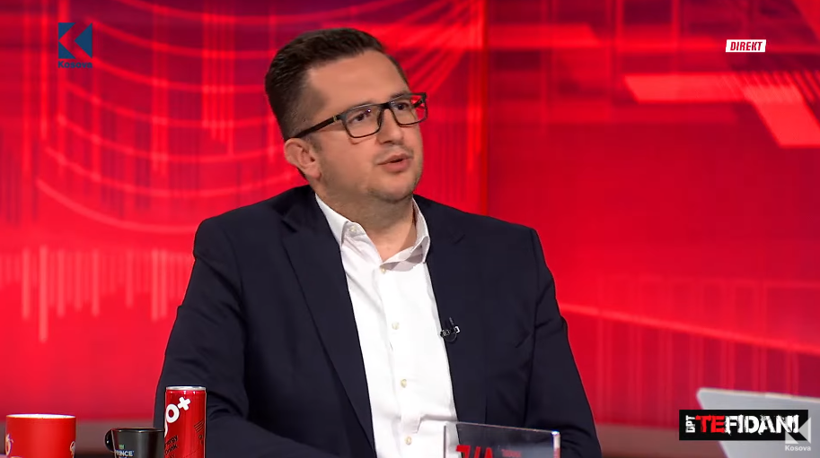 Mustafa i ashpër ndaj Muratit: E shkelët Kushtetutën 11 herë, tash po e ...