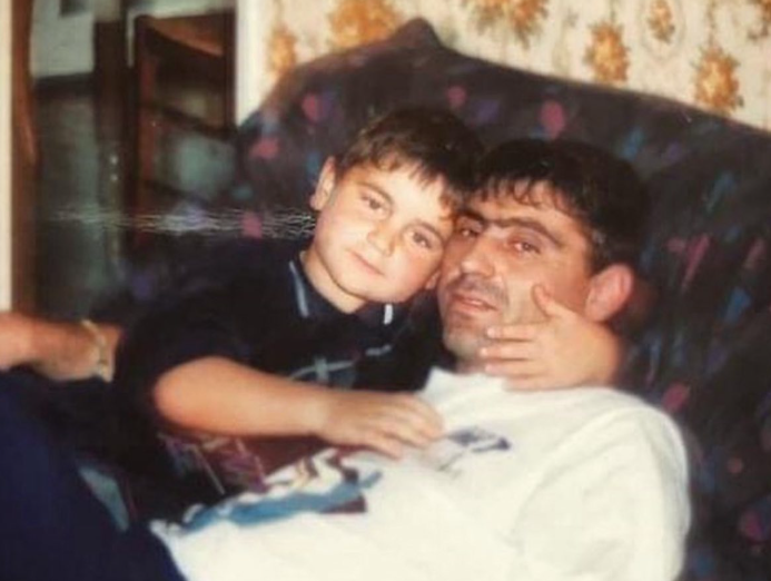 Fadil Vokrri kujtohet me fotografi të rralla dhe plot emocion nga djali ...