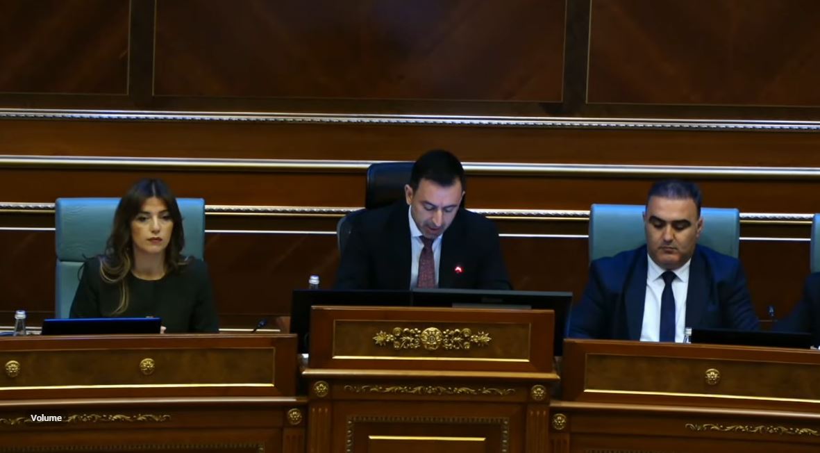 Dimal Basha i ‘lut’ deputetët e ish-opozitës: Jam i gatshëm për ...