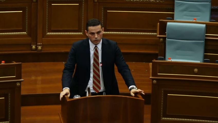 Gruda “kapet” me Muratin: As punën si ekonomist s’e ke bo mirë – Klan ...